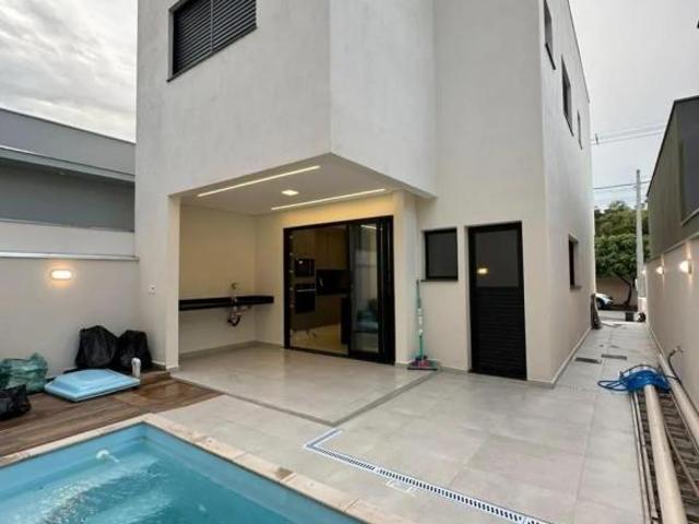 Sobrado com 3 dormitórios à venda, 140 m² por R$ 975.000 Condomínio Vale Azul