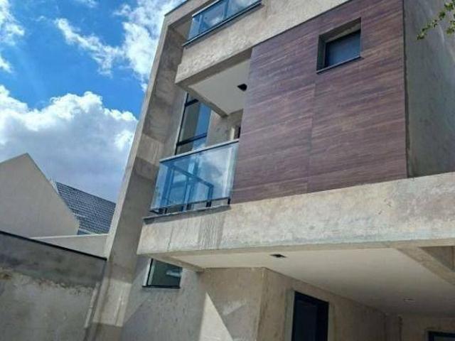 SOBRADO INDIVIDUAL COM AMPLO TERRAÇO, 141 m² de área construída, R$ 1.050.000 Capão Raso Curiti
