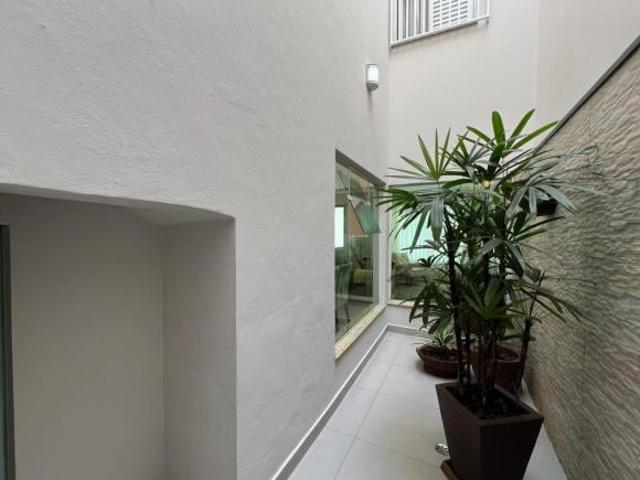 Sobrado com 3 dormitórios à venda, 154 m² por R$ 830.000,00 Vila Eldízia Santo André/SP