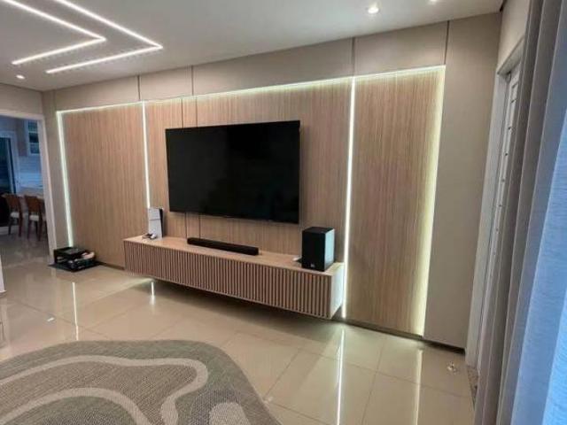 Sobrado com 3 dormitórios à venda, 154 m² por R$ 950.000,00 Coqueiral Cascavel/PR