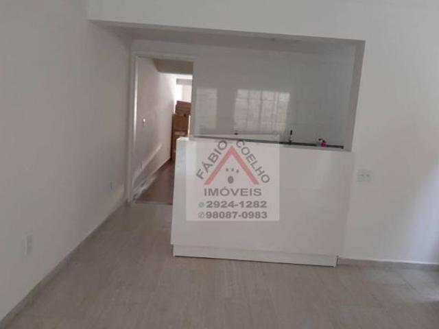 Sobrado com 3 dormitórios à venda, 157 m² por R$ 690.000 Campo Limpo São Paulo/SP AGENDE AINDA
