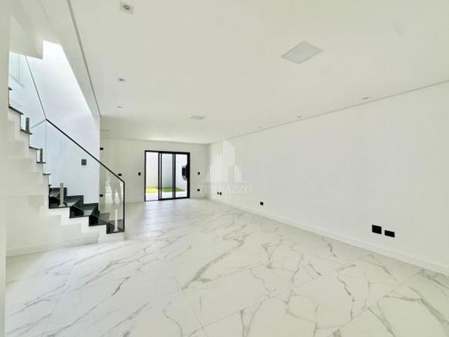 Sobrado com 3 dormitórios à venda, 150 m² por R$ 1.249.000 Cruzeiro São José dos Pinhais/PR