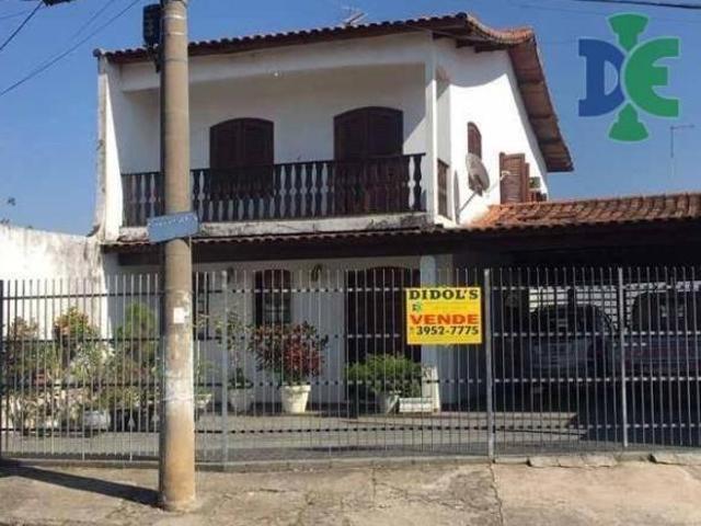 Sobrado com 3 dormitórios à venda, 150 m² por R$ 500.000,00 Jardim Jacinto Jacareí/SP
