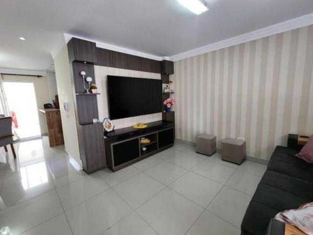 Sobrado com 3 dormitórios à venda, 150 m² por R$ 720.000,00 Uberaba Curitiba/PR