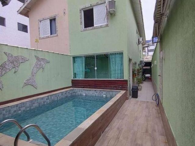 Sobrado com 3 dormitórios à venda, 150 m² por R$ 860.000,00 Aviação Praia Grande/SP