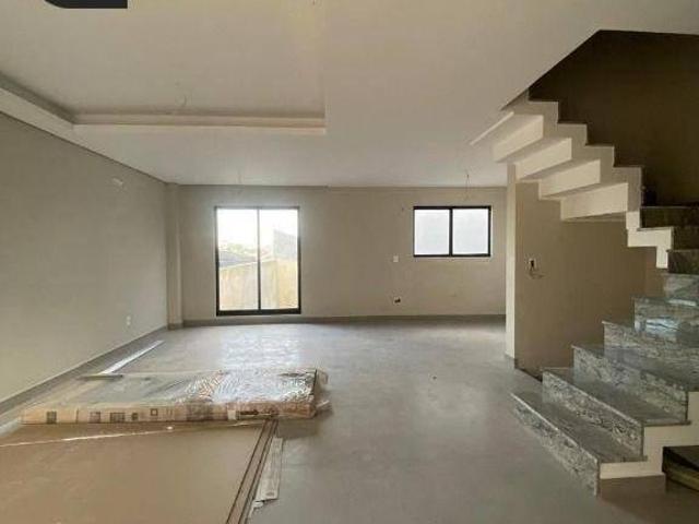 Sobrado com 3 dormitórios à venda, 150 m² por R$ 994.900,00 Novo Mundo Curitiba/PR