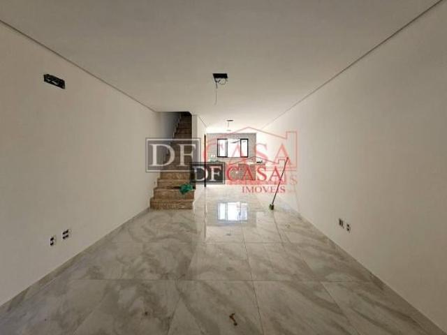 Sobrado com 3 dormitórios à venda, 165 m² por R$ 770.000,00 Vila Santana São Paulo/SP