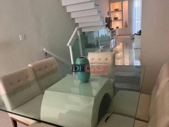Sobrado com 3 dormitórios à venda, 165 m² por R$ 910.000,00 Vila Carrão São Paulo/SP