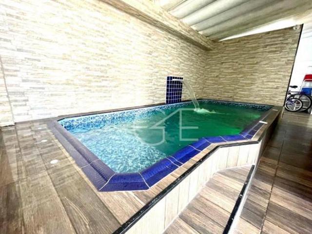 Sobrado com 3 dormitórios à venda, 166 m² por R$ 1.696.000,00 Boqueirão Santos/SP