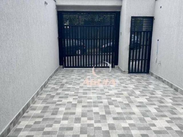 Sobrado com 3 dormitórios à venda, 168 m² por R$ 850.000,00 Utinga Santo André/SP