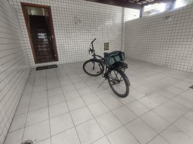 Sobrado com 3 dormitórios à venda, 169 m² por R$ 1.100.000,00 Campo Grande Santos/SP