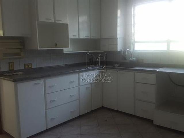 Sobrado com 3 dormitórios à venda, 169 m² Parque Jaçatuba Santo André/SP