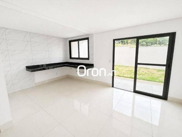 Sobrado com 3 dormitórios à venda, 160 m² por R$ 1.045.000,00 Cardoso Aparecida de Goiânia/GO