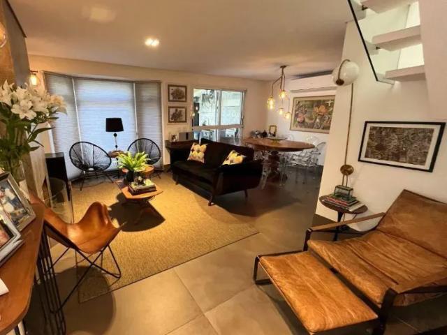 Sobrado com 3 dormitórios à venda, 160 m² por R$ 1.230.000,00 Jardim Barbacena Cotia/SP