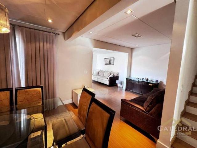 Sobrado com 3 dormitórios à venda, 160 m² por R$ 1.275.000,00 Engordadouro Jundiaí/SP