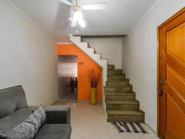 Sobrado com 3 dormitórios à venda, 160 m² por R$ 715.000,00 Taboão São Bernardo do Campo/SP