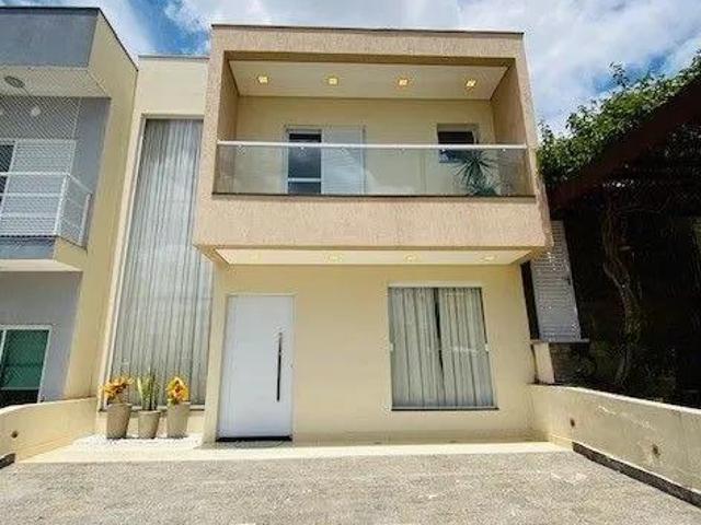 Sobrado com 3 dormitórios à venda, 160 m² por R$ 830.000,00 Condomínio Horto F