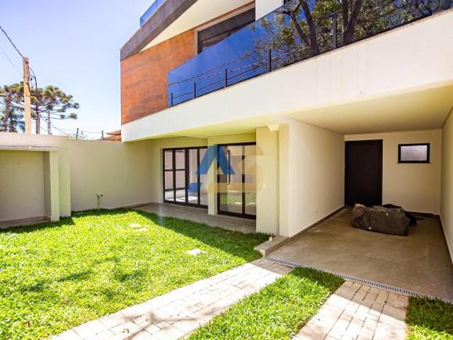 Sobrado com 3 dormitórios à venda, 163 m² por R$ 1.435.700,00 Mercês Curitiba/PR