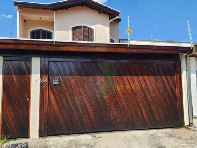 Sobrado com 3 dormitórios à venda, 175 m² por R$ 768.500 Villa Branca Jacareí/SP
