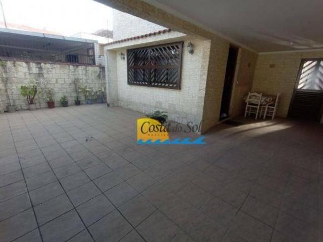 Sobrado com 3 dormitórios à venda, 175 m² por R$ 850.000,00 Jardim Paraíso São Vicente/SP