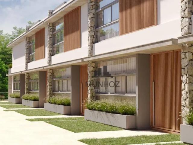Sobrado com 3 dormitórios à venda, 176 m² por R$ 1.890.000,00 Cascatinha Curitiba/PR