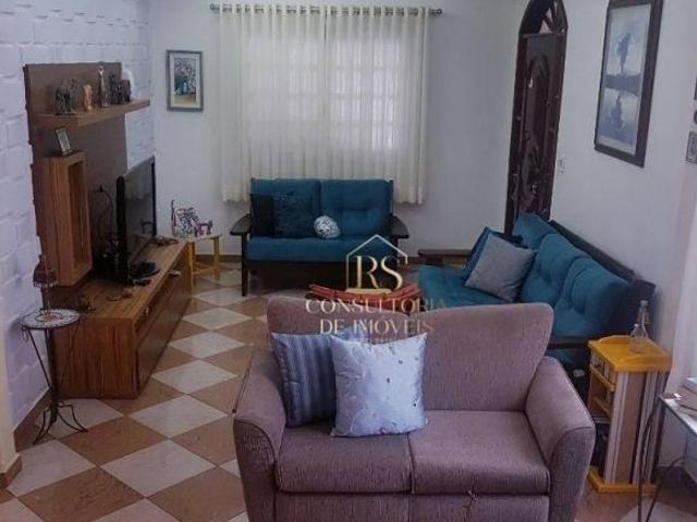 Sobrado com 3 dormitórios à venda, 176 m² por R$ 680.000,00 Vila Figueira Suzano/SP