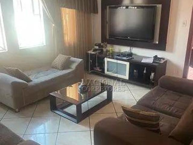 Sobrado com 3 dormitórios à venda, 178 m² por R$ 810.000,00 Santa Maria Sant