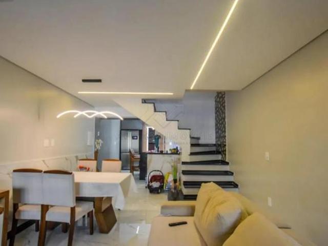 Sobrado com 3 dormitórios à venda, 179m² no bairro Vila Scarpelli Santo André/SP