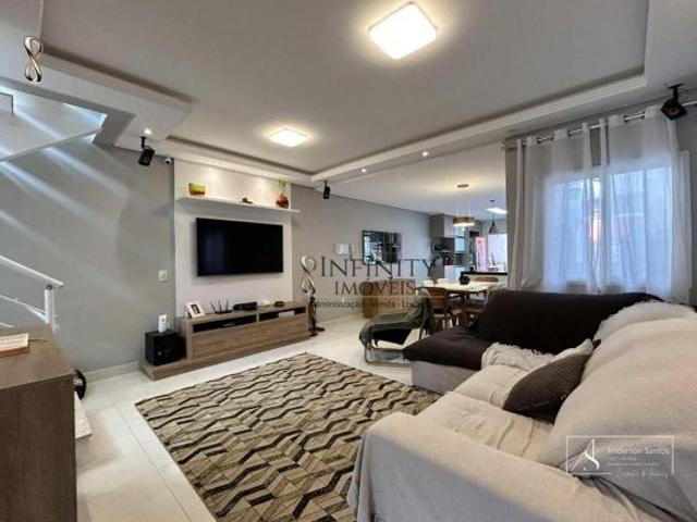 Sobrado com 3 dormitórios à venda, 170 m² por R$ 935.000,00 Jardim das Indústrias São José dos C