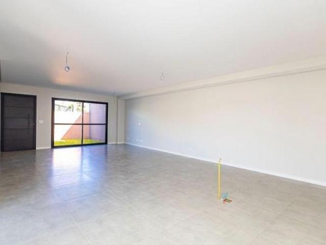 Sobrado com 3 dormitórios à venda, 170 m² por R$ 949.000,00 Cachoeira Curitiba/PR