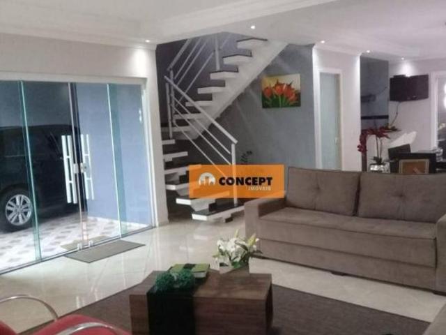 Sobrado com 3 dormitórios à venda, 173 m² por R$ 795.000,00 Cidade Boa Vista Suzano/SP
