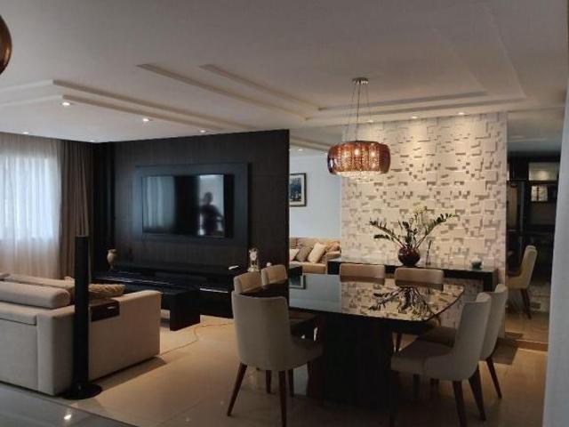Sobrado com 3 dormitórios à venda, 173 m² por R$ 997.000,00 Uberaba Curitiba/PR