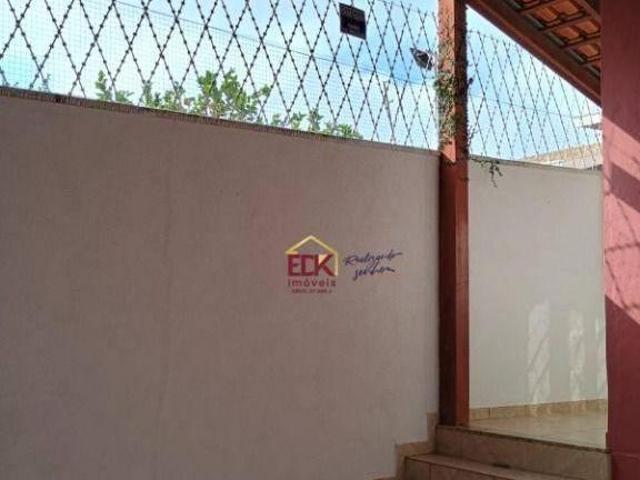 Sobrado com 3 dormitórios à venda, 186 m² por R$ 450.000,00 Parque São Luís Taubaté/SP