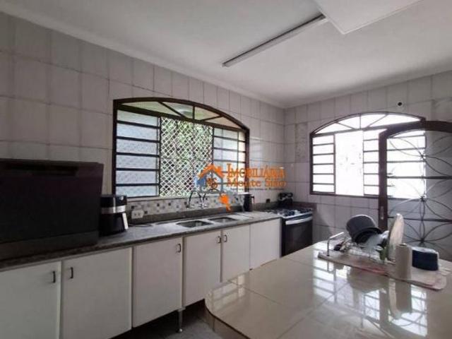 Sobrado com 3 dormitórios à venda, 188 m² por R$ 650.000,00 Vila Galvão Guarulhos/SP