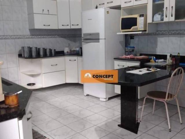 Sobrado com 3 dormitórios à venda, 189 m² por R$ 450.000,00 Jardim Yone Ferraz de Vasconcelos/SP