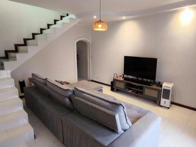 Sobrado com 3 dormitórios à venda, 189 m² por R$ 766.000,00 Monte Castelo São José dos Campos/SP