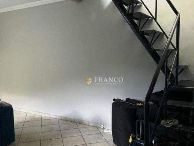 Sobrado com 3 dormitórios à venda, 180 m² Estiva Taubaté/SP