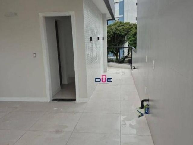 Sobrado com 3 dormitórios à venda, 180 m² por R$ 1.500.000,00 Embaré Santos/SP