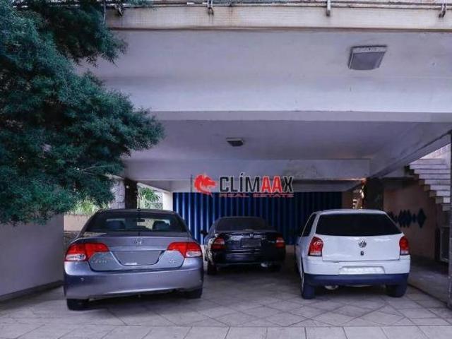 Sobrado em Vila Ipojuca com 180m², 3 dorm suíte e 350m² de terreno