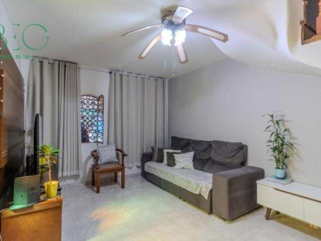 Sobrado com 3 dormitórios à venda, 180 m² por R$ 549. Parque das Árvores São Paulo/SP
