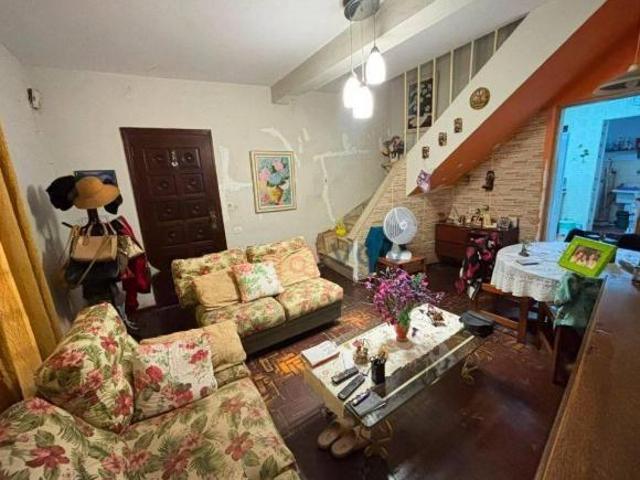 Sobrado com 3 dormitórios à venda, 180 m² por R$ 730.000,00 Conceição São Paulo/SP