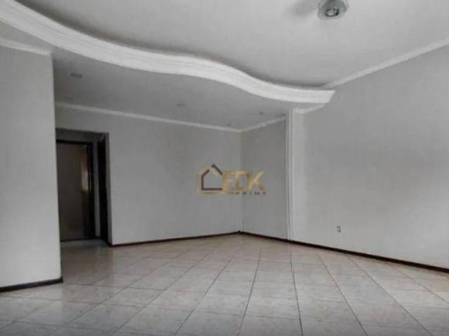 Sobrado com 3 dormitórios à venda, 180 m² por R$ 800.000,00 Esplanada Independência Taubaté/SP