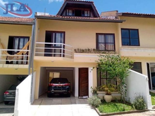 Sobrado com 3 dormitórios à venda, 180 m² por R$ 980.000,00 Barreirinha Curitiba/PR
