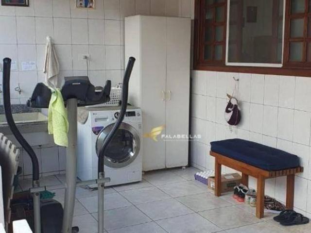 Sobrado com 3 dormitórios à venda, 182 m² por R$ 935.000,00 Vila Galvão Jundiaí/SP