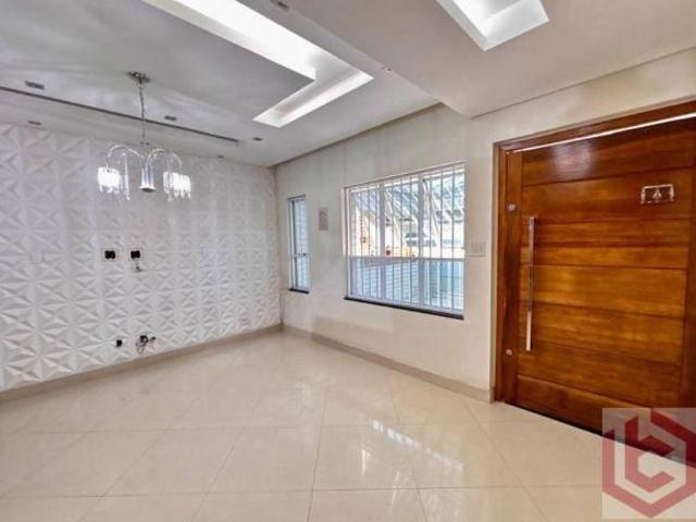Sobrado com 3 dormitórios à venda, 183 m² por R$ 900.000,00 Embaré Santos/SP