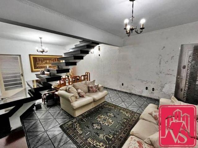 Sobrado com 3 dormitórios à venda, 195 m² por R$ 900.000,00 Jardim do Mar São Bernardo do Campo/