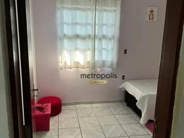 Sobrado com 3 dormitórios à venda, 196 m² por R$ 690.000,00 Vila das Valsas São Bernardo do Camp
