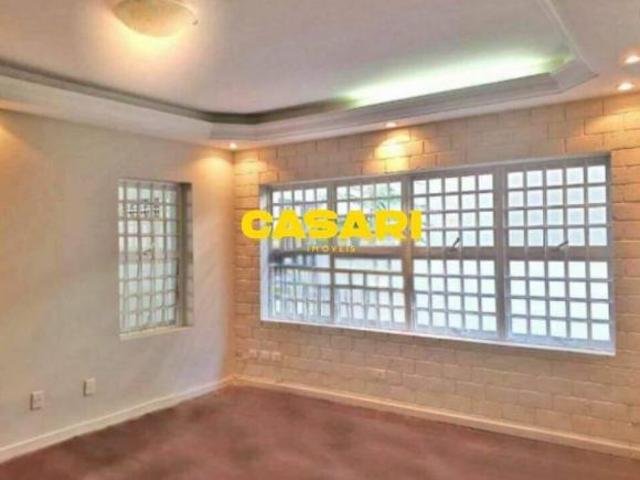 Sobrado com 3 dormitórios à venda, 196 m² Vila Scarpelli Santo André/SP