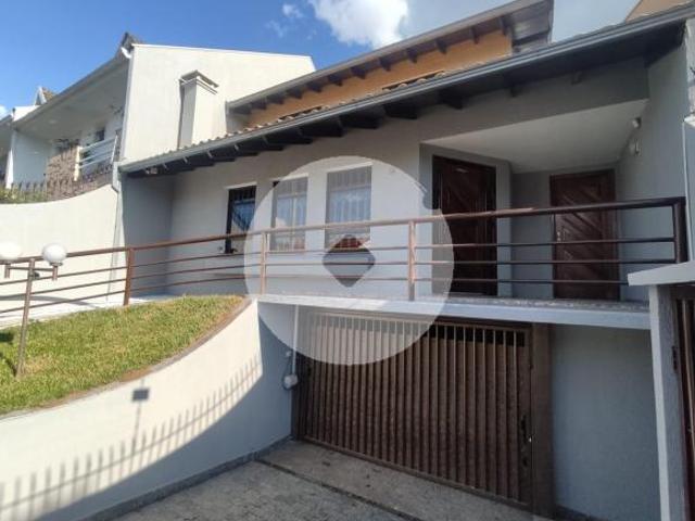 Sobrado com 3 dormitórios à venda,197.33 m, mossunguê, CURITIBA PR
