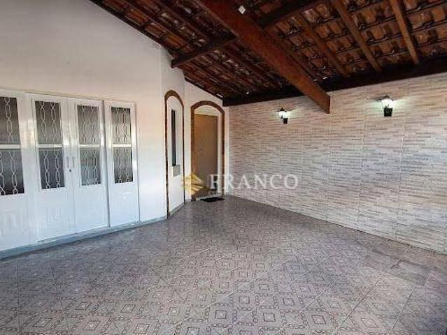 Sobrado com 3 dormitórios à venda, 190 m² Jardim Isabel Taubaté/SP